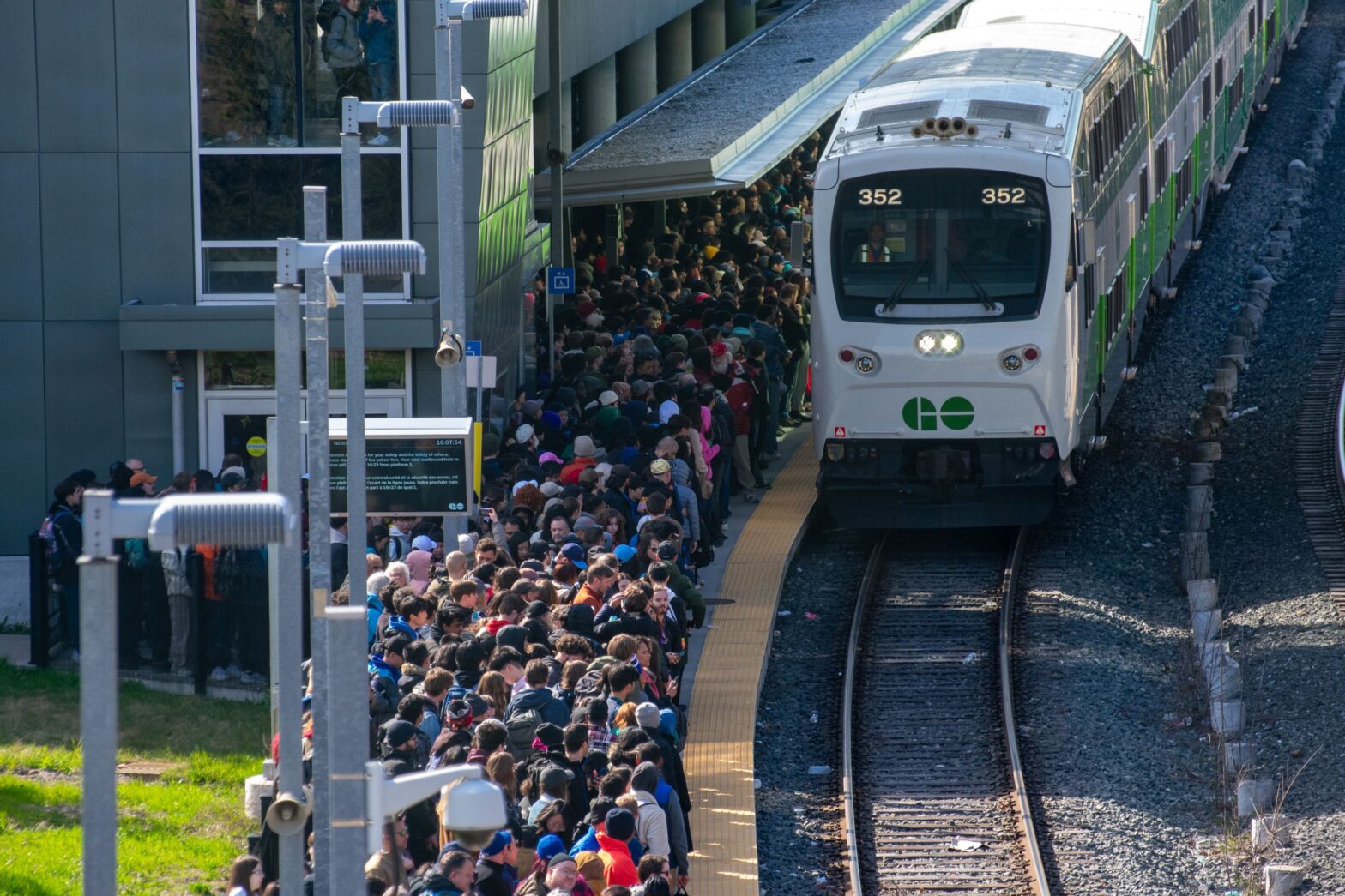 Metrolinx Adding Niagara Train Service to Hamilton’s West Harbour ...